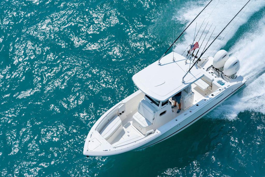 Technical data Pursuit Sport S 268 New Boat