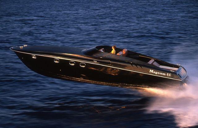 Technical data Magnum 44 Banzai New Boat